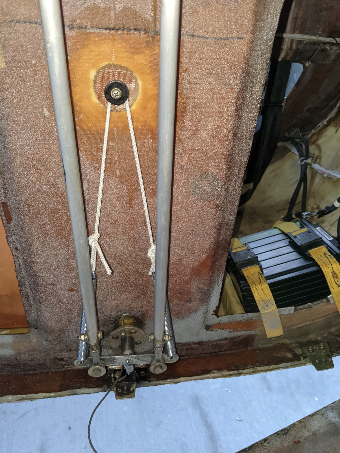 My Quickie Q-200: Adding a Better Roll Trim