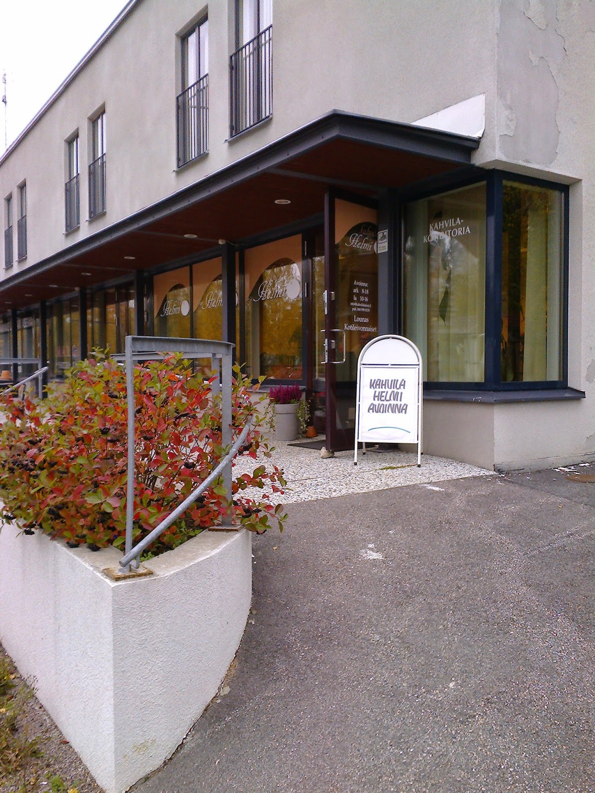 Ihan Kahvilla: Kahvila Helmi