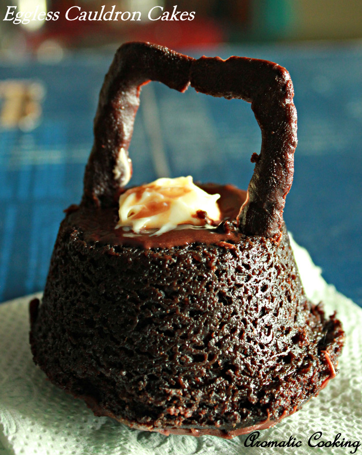 Aromatic Cooking: Eggless Cauldron Cakes