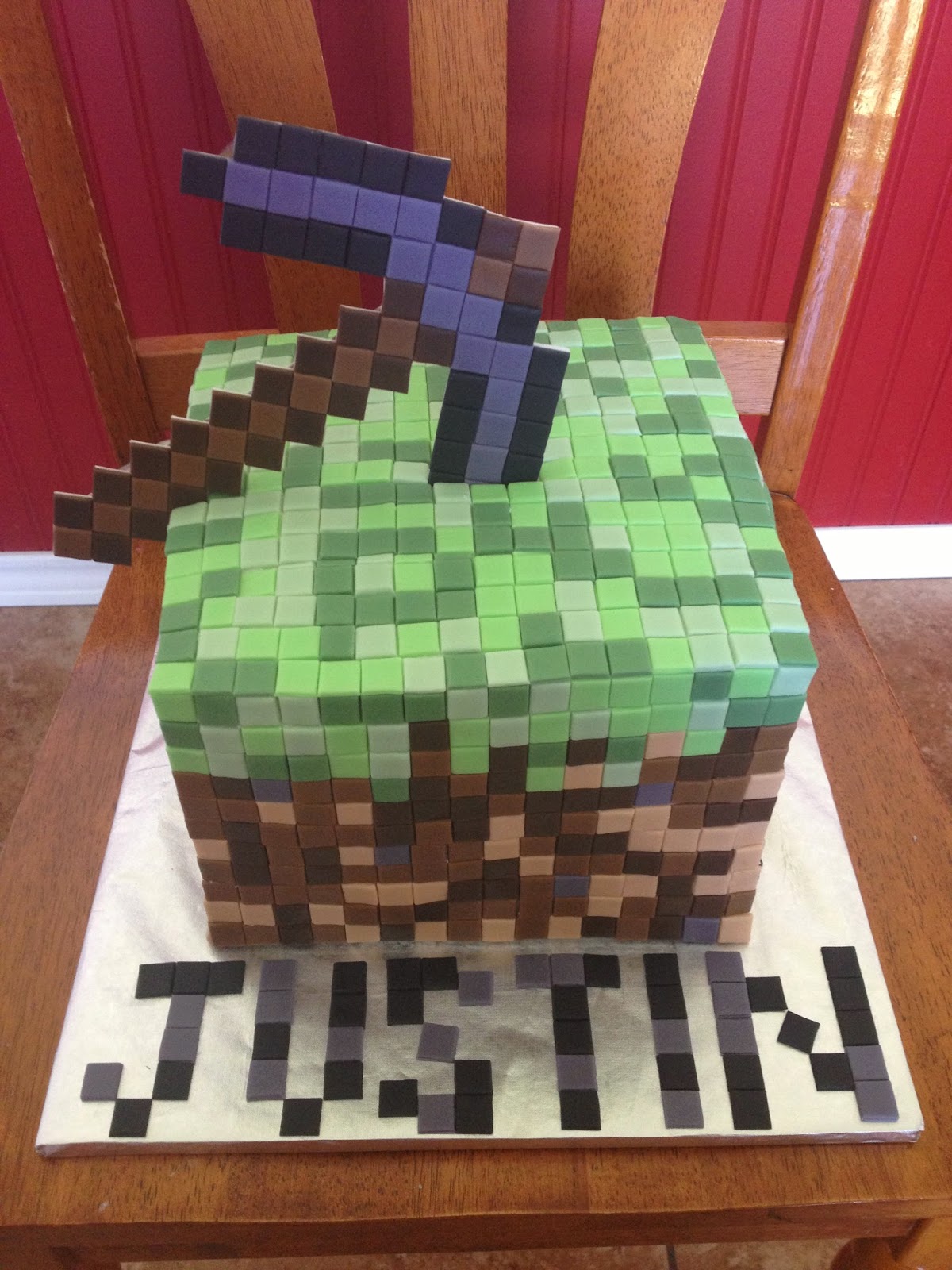 Sugar Love Cake Design: Minecraft Cube cake