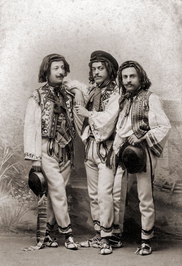 Traditional Gypsy Men Clothing