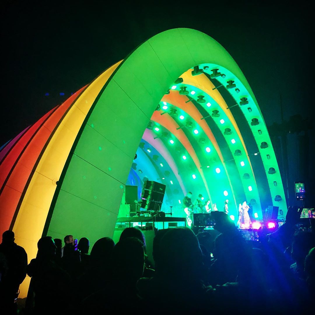 FOTOS/VIDEOS: ENIGMA - Live at the Apple Park in Cupertino, California ...