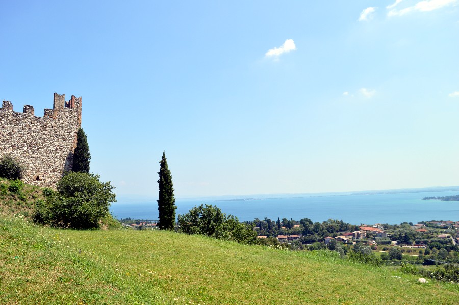 Moniga del Garda e Valtenesi, cosa vedere e dove dormire - Montagna di ...