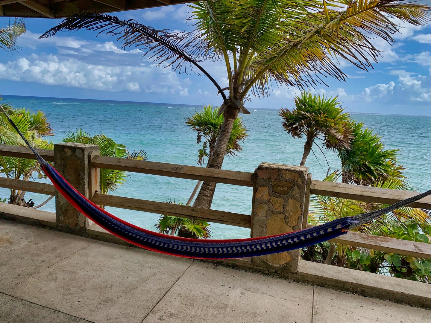 My Roatan - Adventures in Creating Nirvana: Beautiful photos of Paya Bay