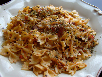 Living a Bona Fide Life: Thursday's Eats ~ Basil Pasta Shells