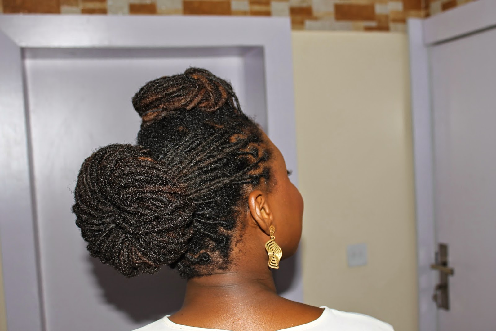 Hair How To: The Duo Buns with inverted top bun