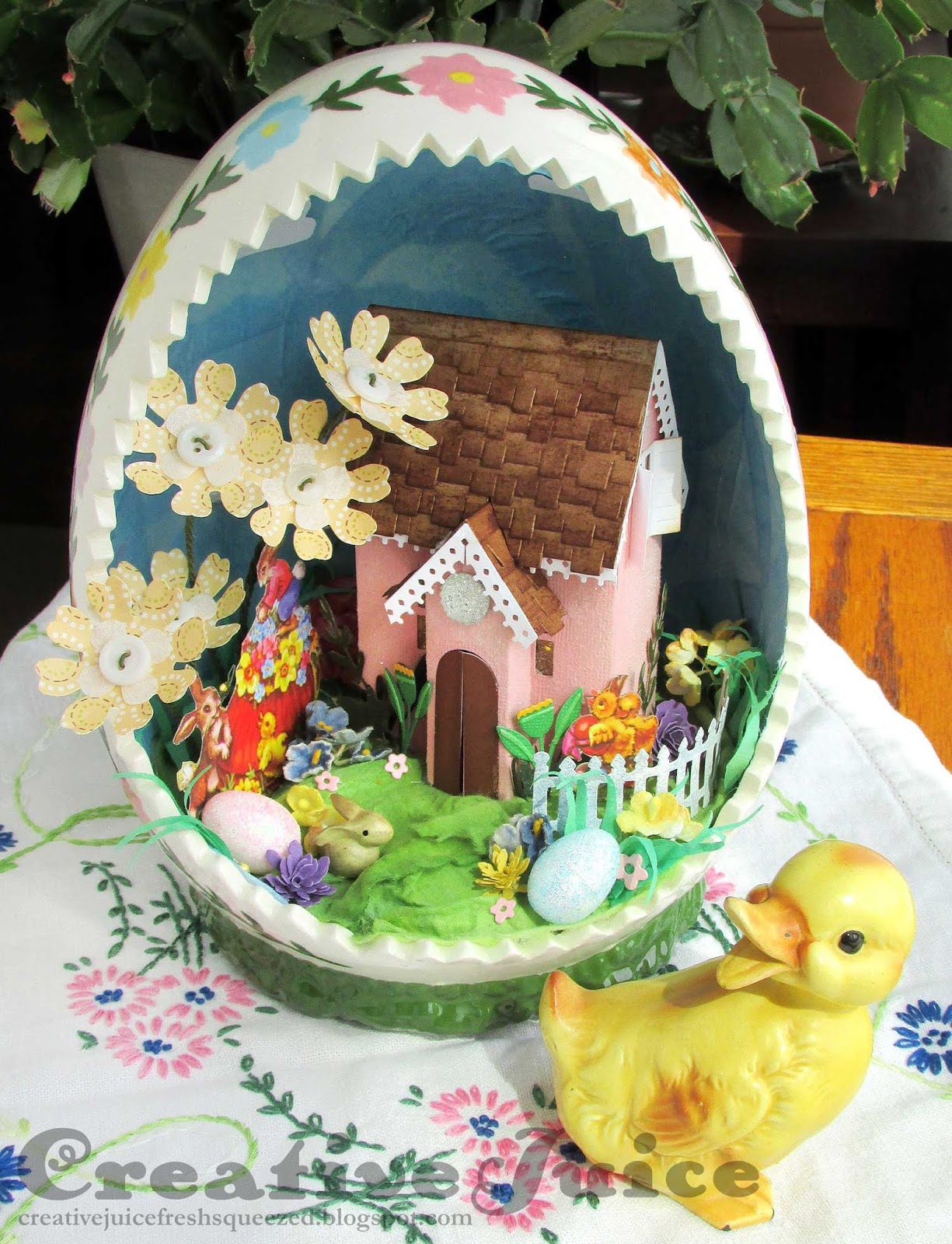 Creative Juice: Easter Egg Diorama Scene