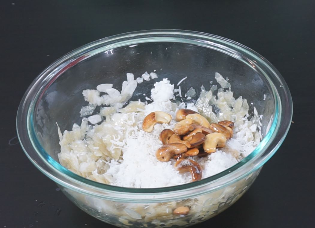 Sweet Aval Recipe / Sweet Poha Recipe | Steffi's Recipes