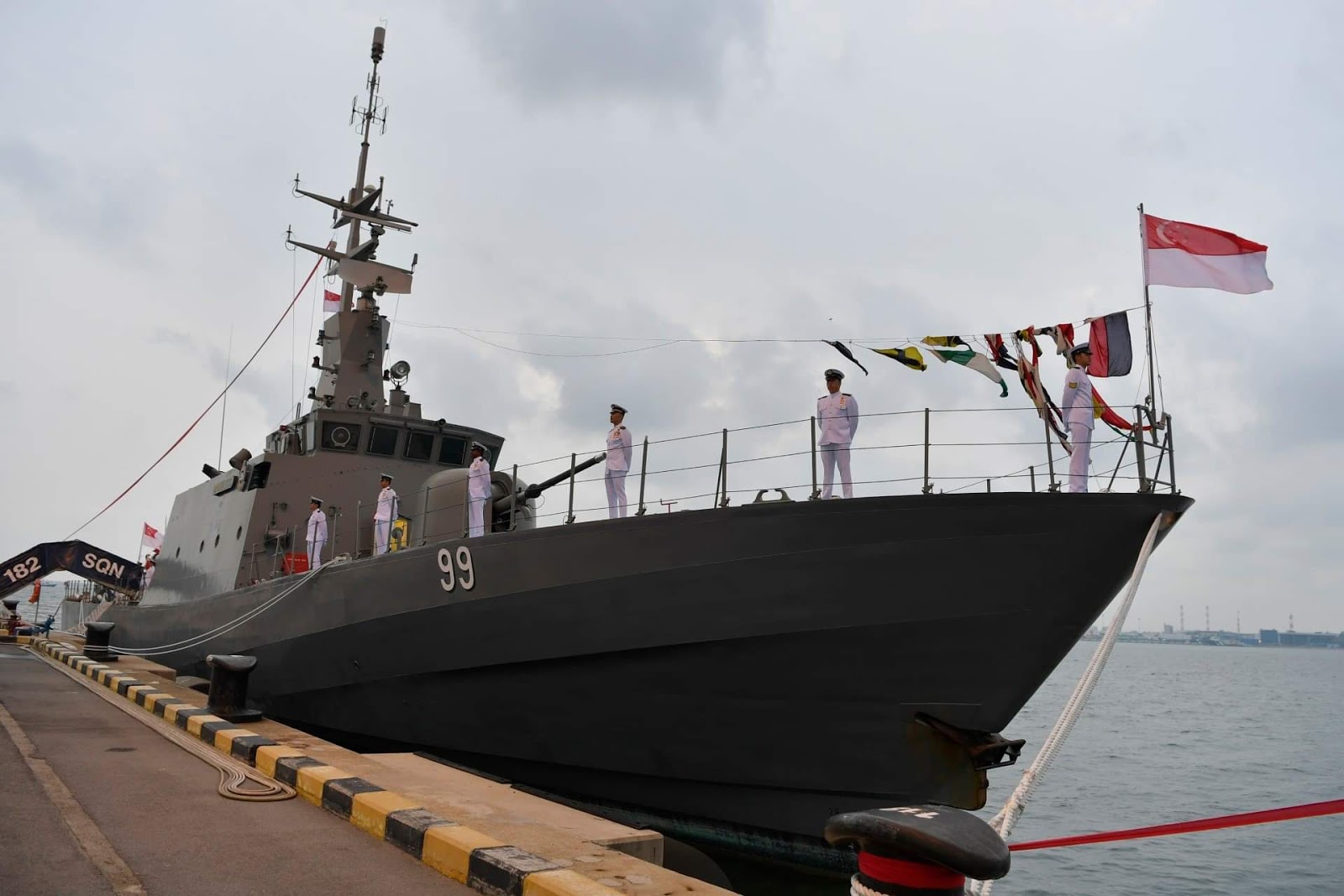 Singapore retires three Fearless-class patrol vessels - Asia Pacific ...