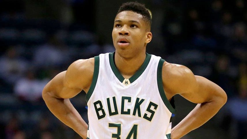 Nigerian-born NBA star Giannis returns to Greece - BlogStar News