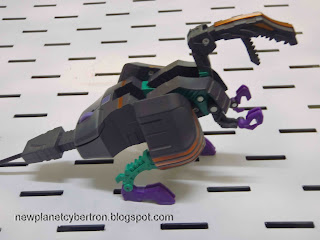 New Planet Cybertron: Transformers Review – Trypticon (Device Label)
