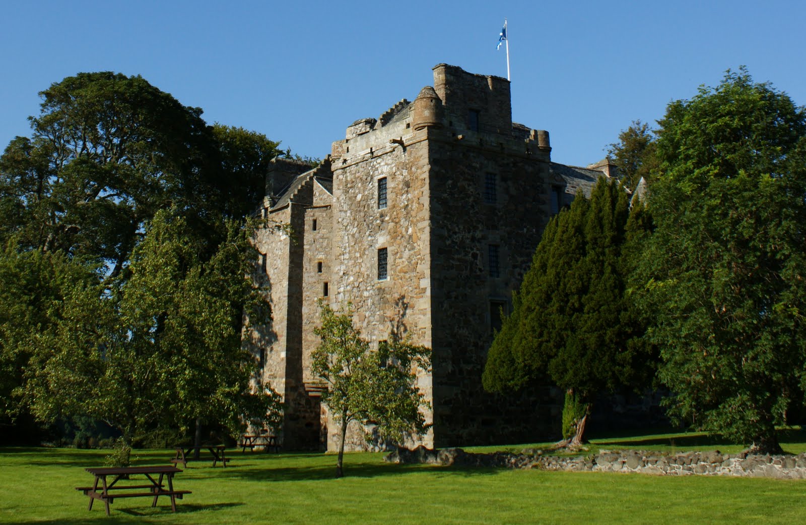 Tour Scotland: Tour Scotland Photograph Elcho Castle Perthshire