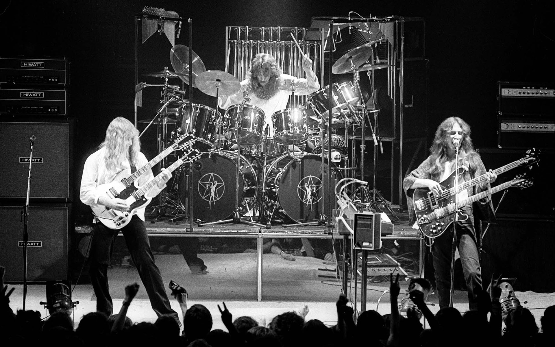 Anyone know where I can get a print/poster of this photo (without "Rush ...