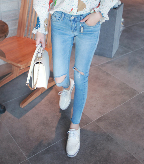[Miamasvin] Blue Ripped Knee Skinny Jeans | KSTYLICK - Latest Korean ...
