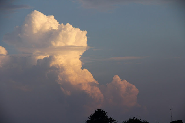 Interesting Wallpapers: Beautiful Scenery of Sky with Cloud