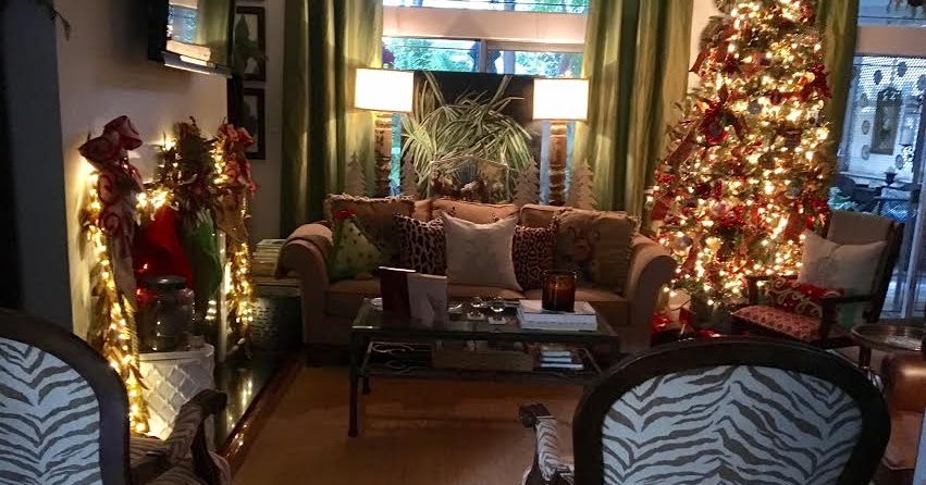 The Uptown Acorn: Heaux. Heaux. Heaux. {The Den}