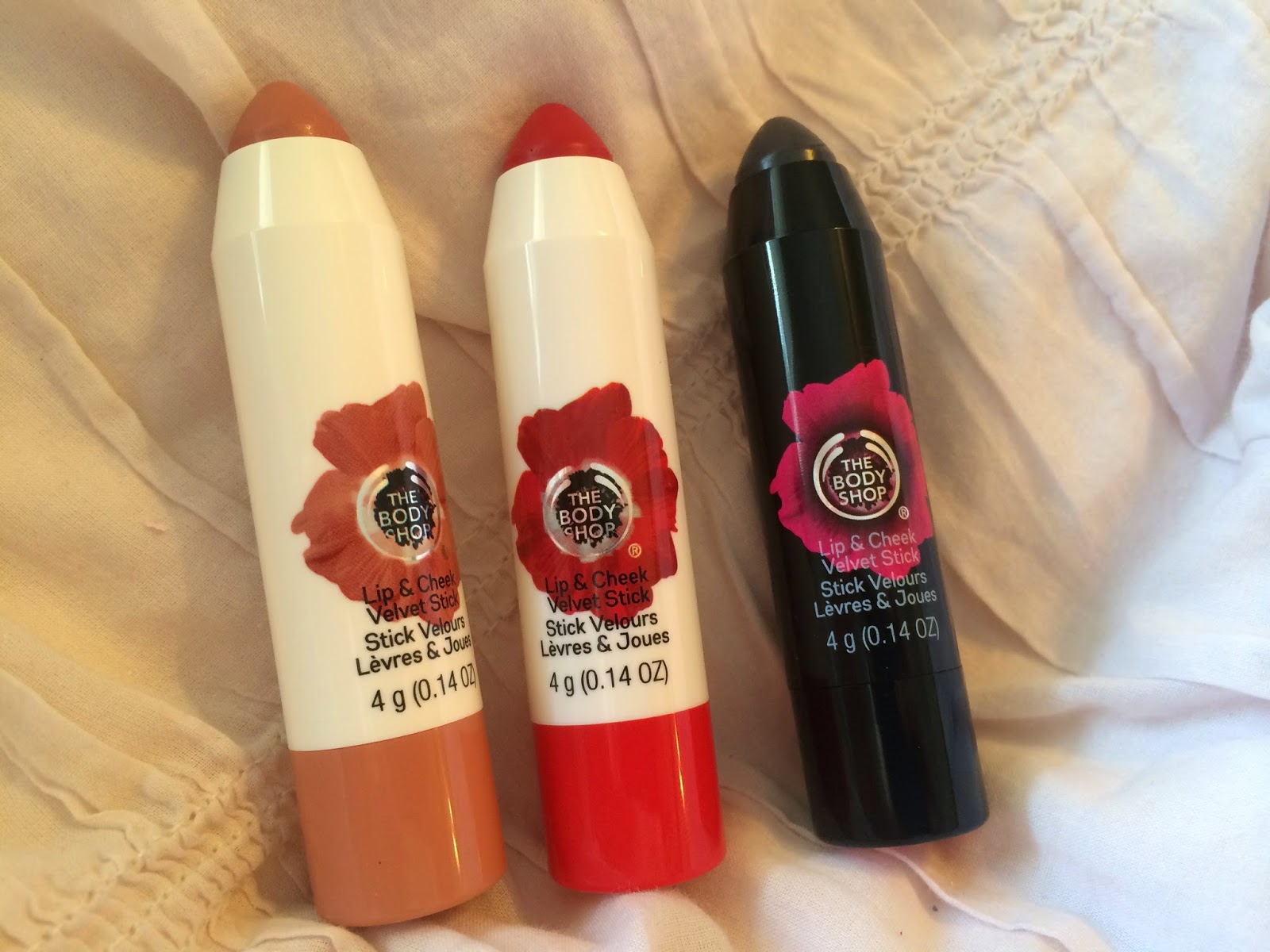 Classy on the Run: The Body Shop Smoky Poppy Collection