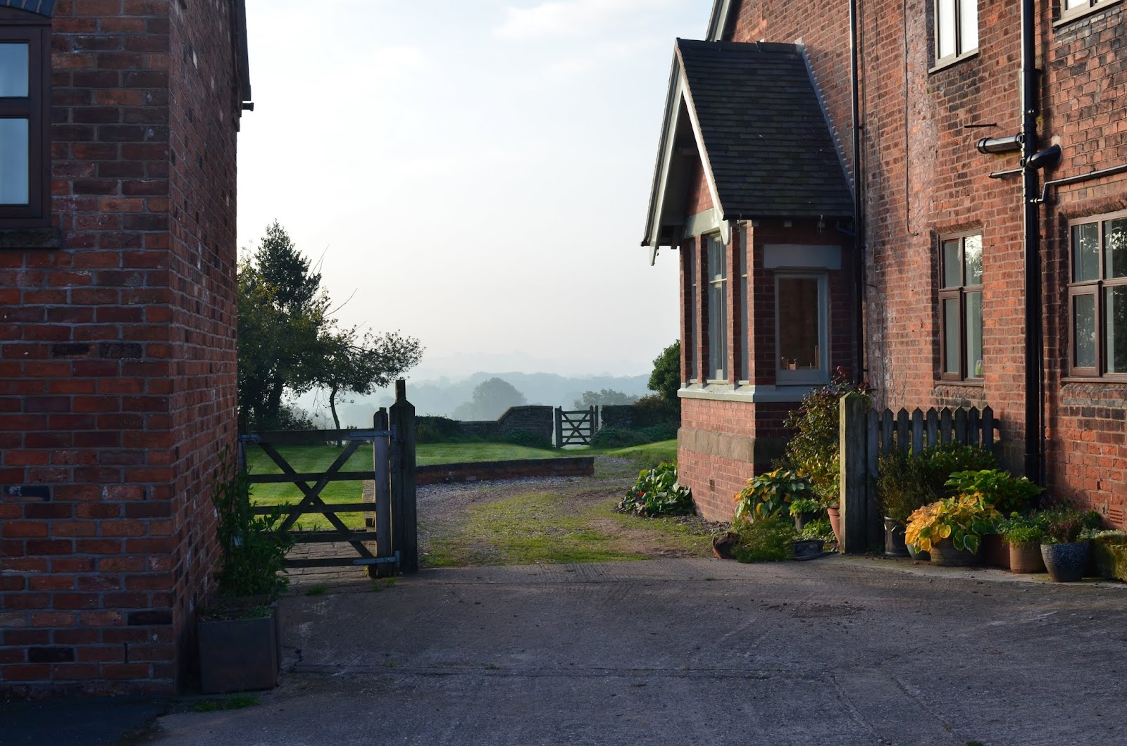 Layman's London: Oulton House Farm, Norbury, Stafford,Staffordshire