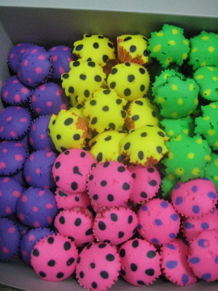 Yatie's Cooking: BLUEBERRY CHEESE KEK & APAM POLKA DOT