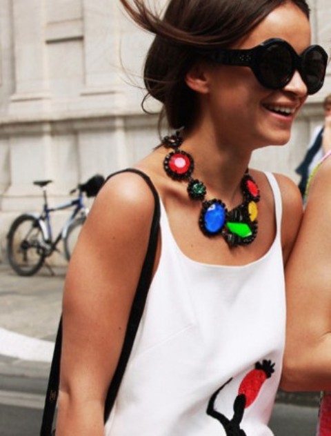 Maxi colar: color blocking – Ursula Andress