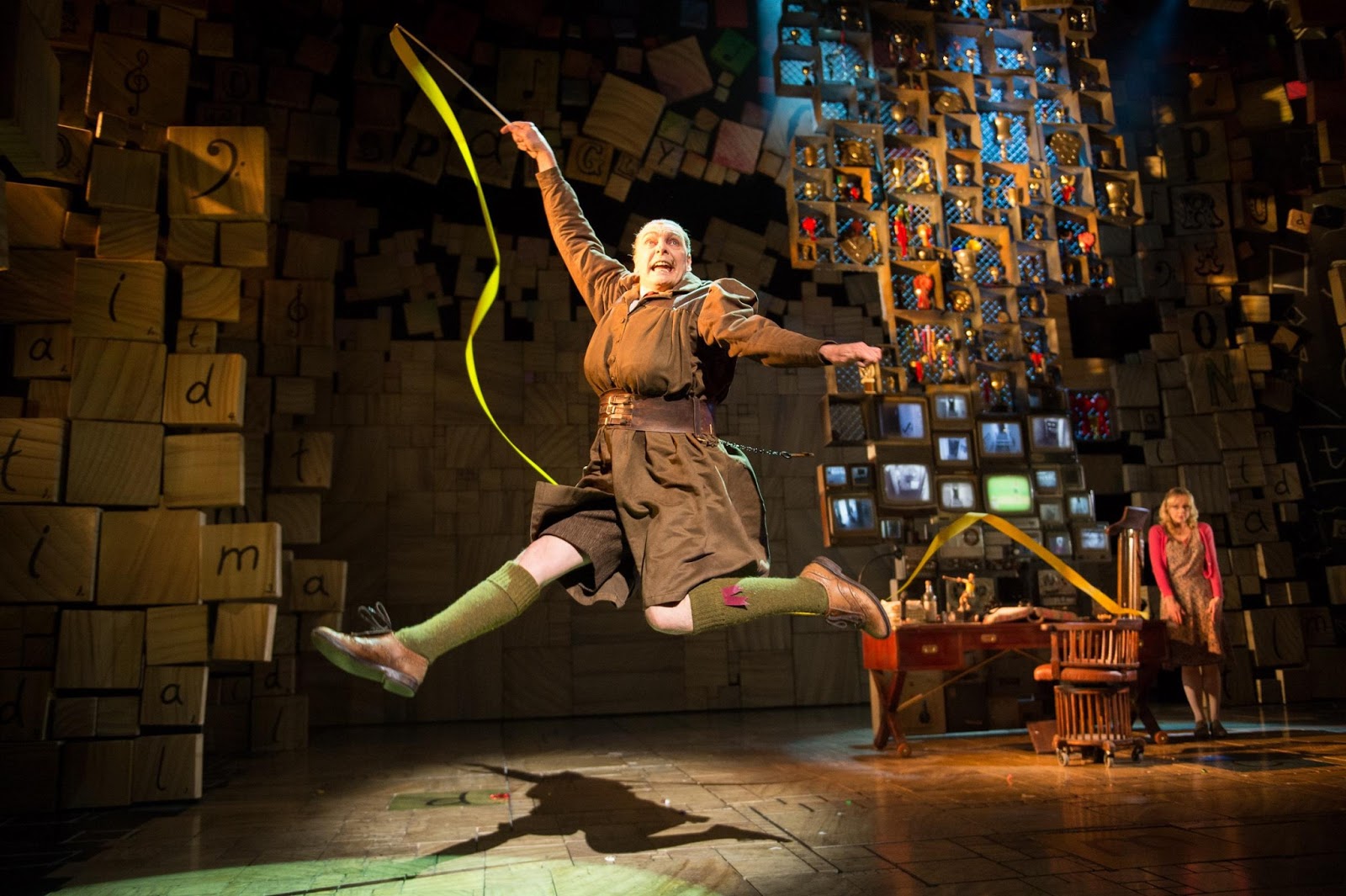 'Matilda' at the Cambridge Theatre, 25th May 2013 - LONDON CITY NIGHTS