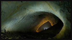 10 Scientifically IMPOSSIBLE Places That Actually Exist!