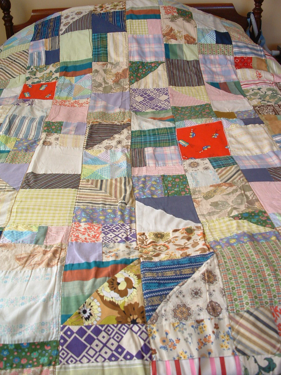 The Literate Quilter: Mid-Century American Colonial Decorating Fabrics ...