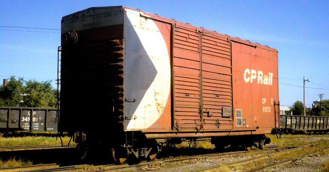 Trackside Treasure: CP 40-foot Appliance Boxcars