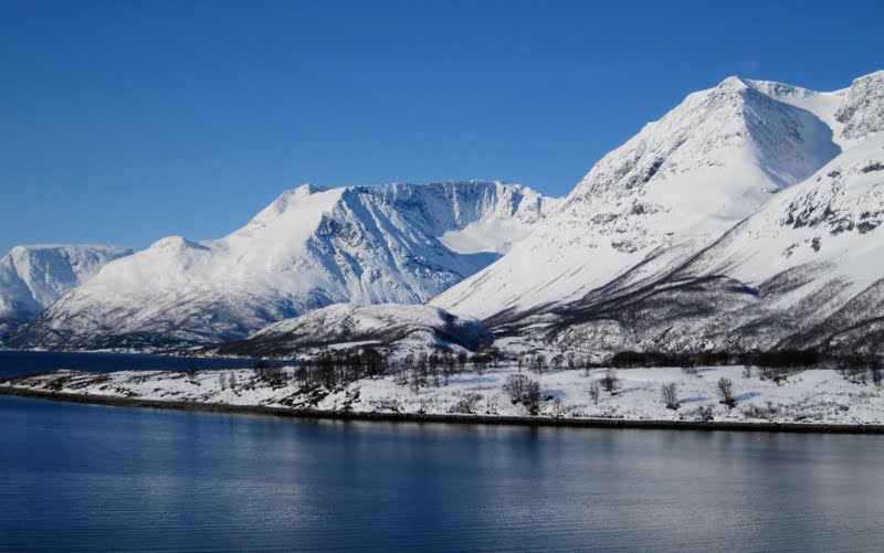 excess vertical: Skiing in Tromso, Norway