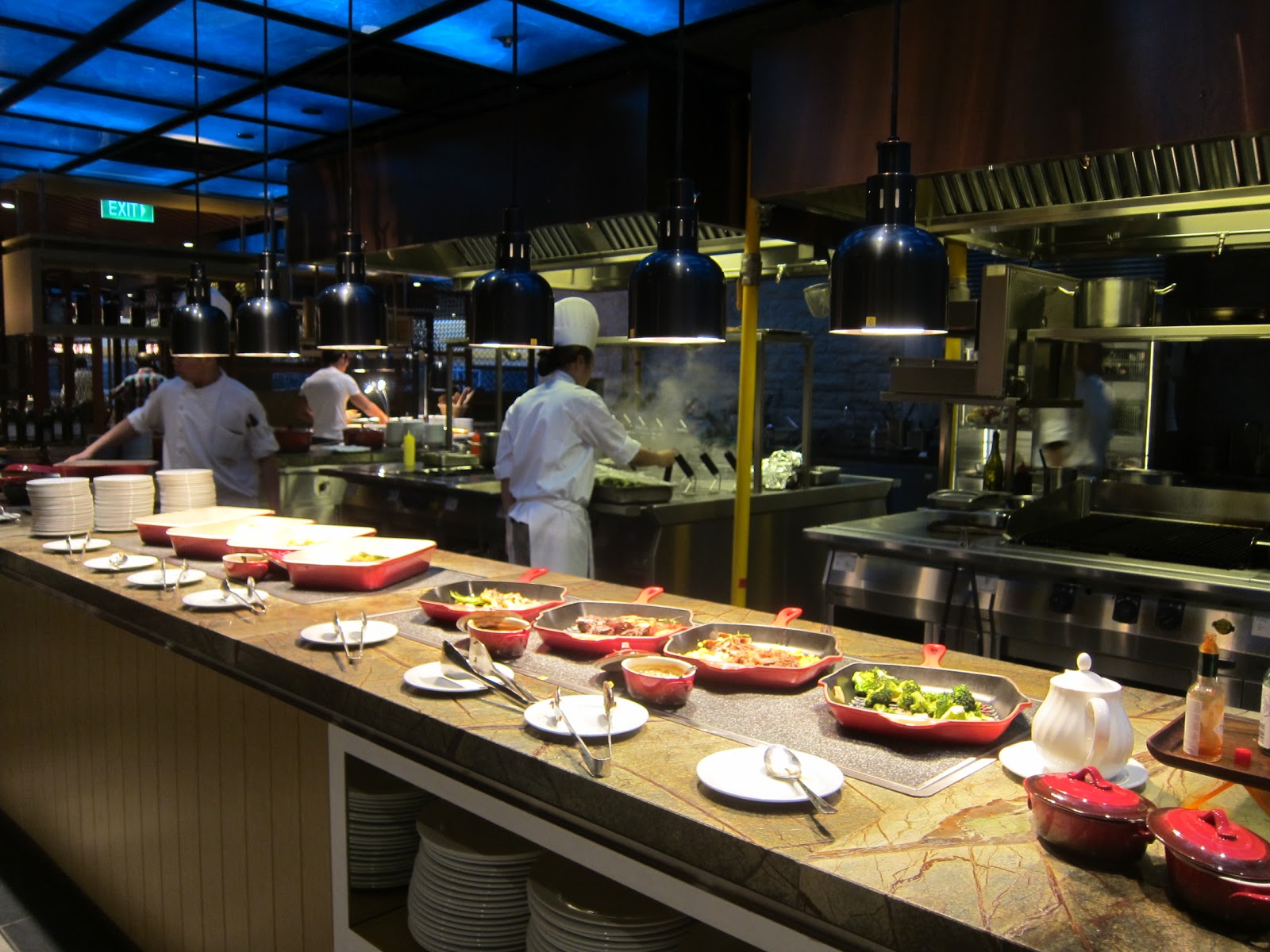 Sharing all the good eats in Singapore!: New Restaurant: edge - Buffet ...