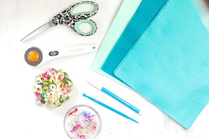 Easy DIY Felt Storage Basket - Koti Beth