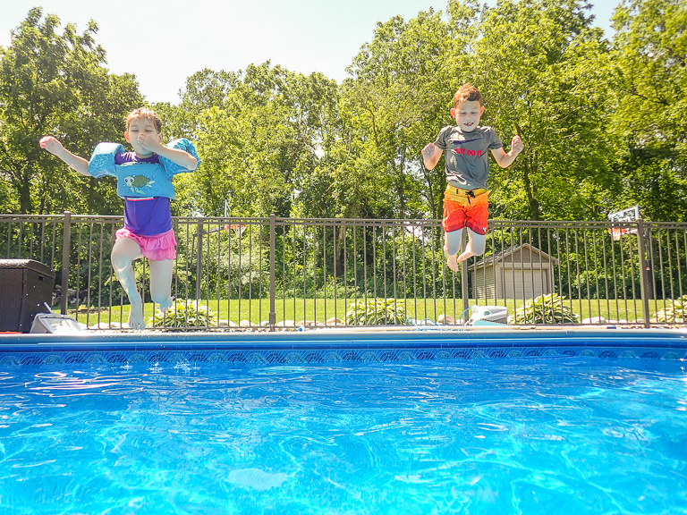 Tales of the Flowers: Michigan - Fun times playing in water