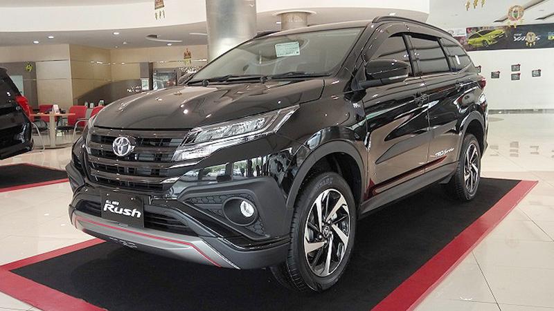 Maksimalkan Gaya Petualang dengan Promo Mobil Rush Terbaru