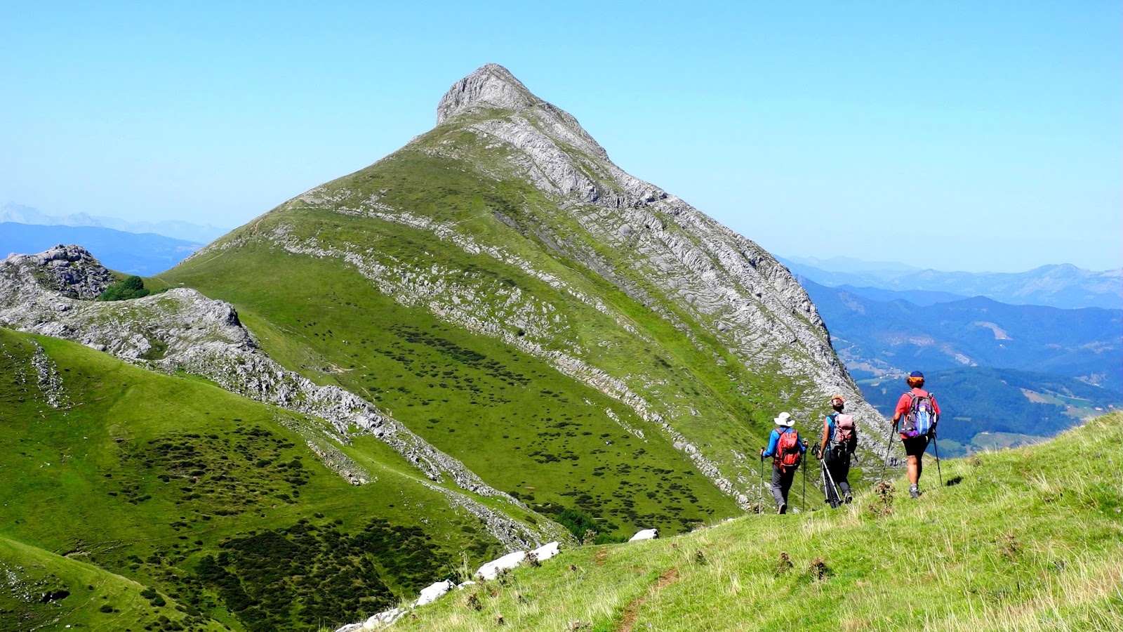 MUNTANYES I PAISATGES: TXINDOKI - GANBOA (Euskadi)