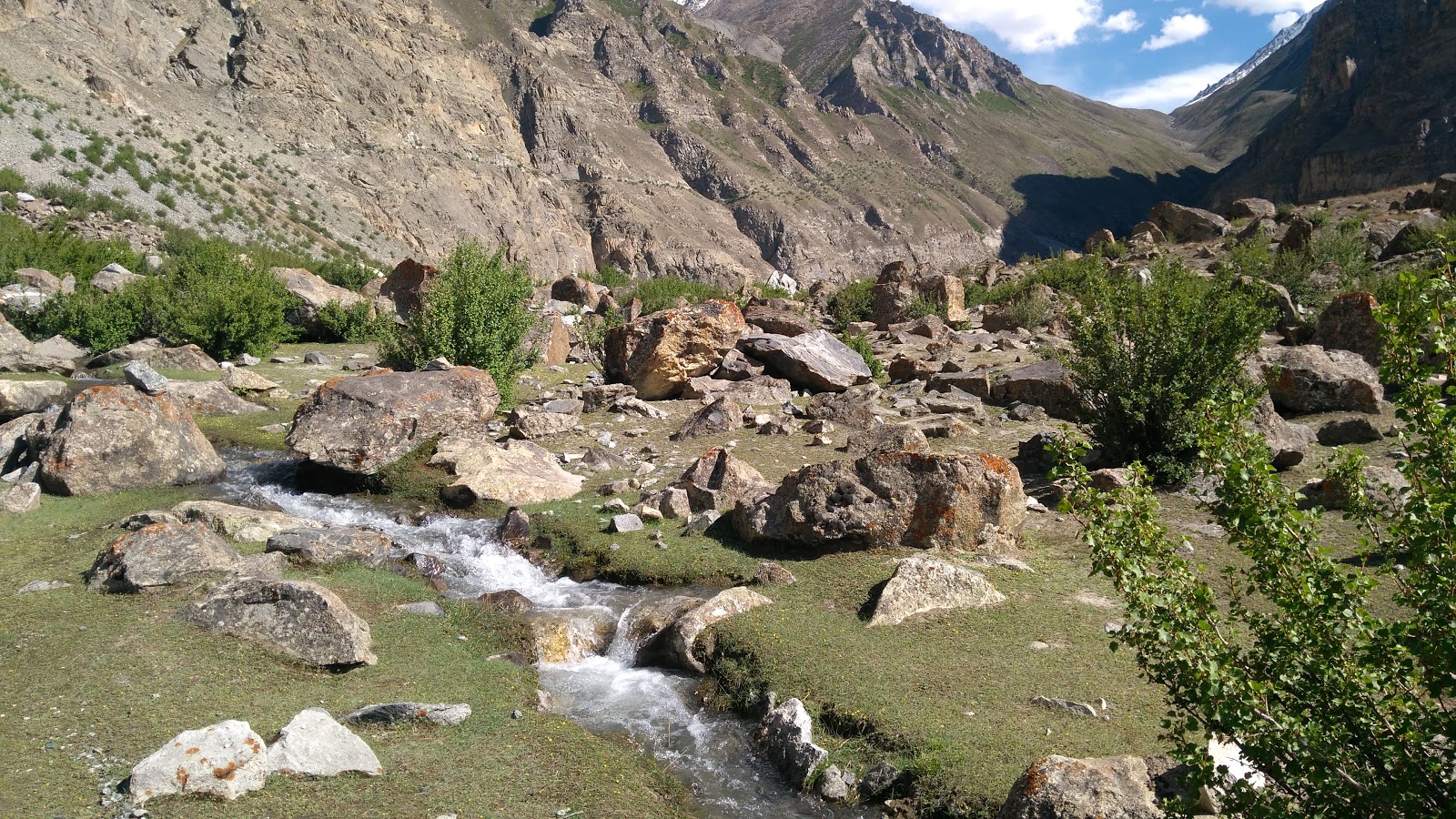 Kharfaq LakeKharfaq Lake: Serenity of the less known Kharfaq Lake ...