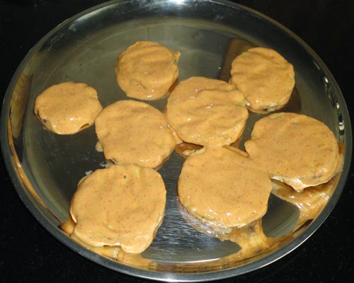 Vidya's Recipes: Aloo pakoda recipe - How to make potato pakoda