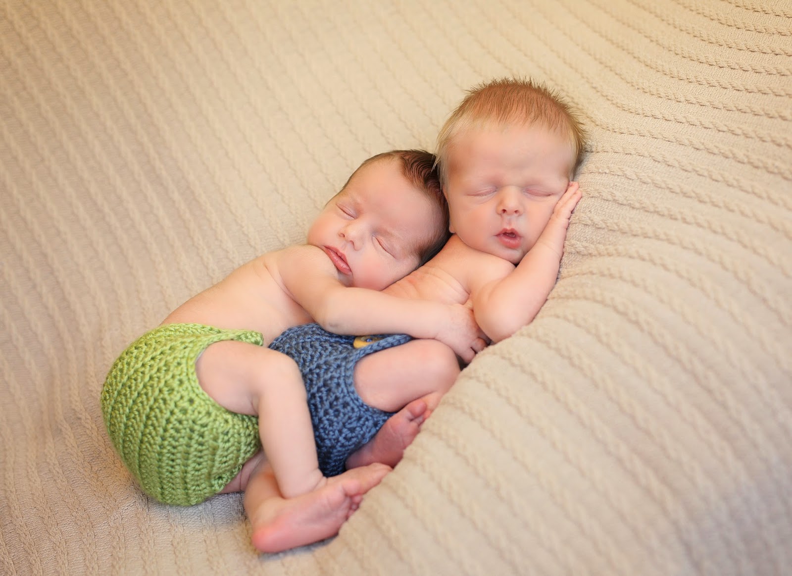 Erica Hartzog Photography: Sweet twins!