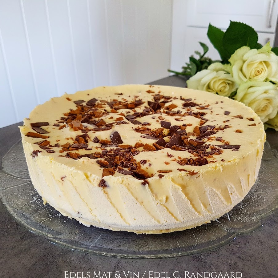 Edels Mat : Daim iskake med marengsbunn