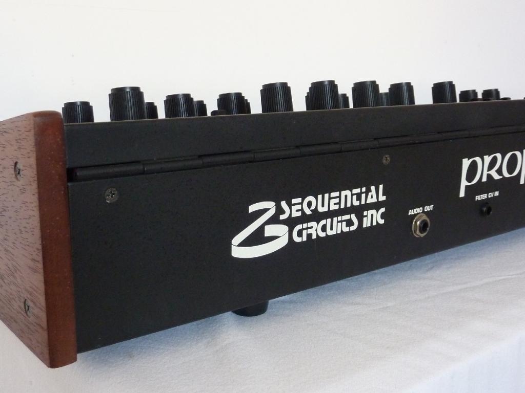 MATRIXSYNTH: Sequential Circuits Prophet 600 with Original Case