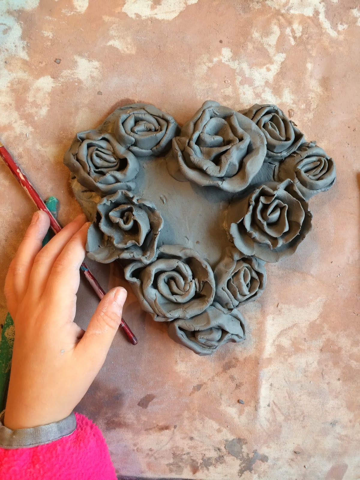 smART Class: Simple Clay Rose Hearts