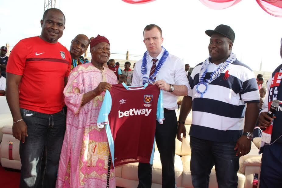 West Ham donates ?35,000 to ANSFA, Okongwu Grammar School, Kicks off ...