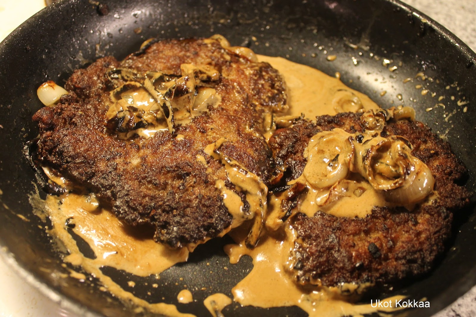 Ukot Kokkaa: Pannupihvit