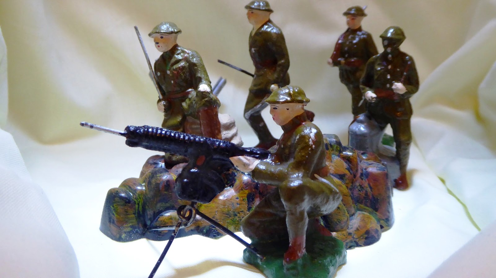Toy soldiers and real battles: WW1 US Army "Doughboys" soldiers ...