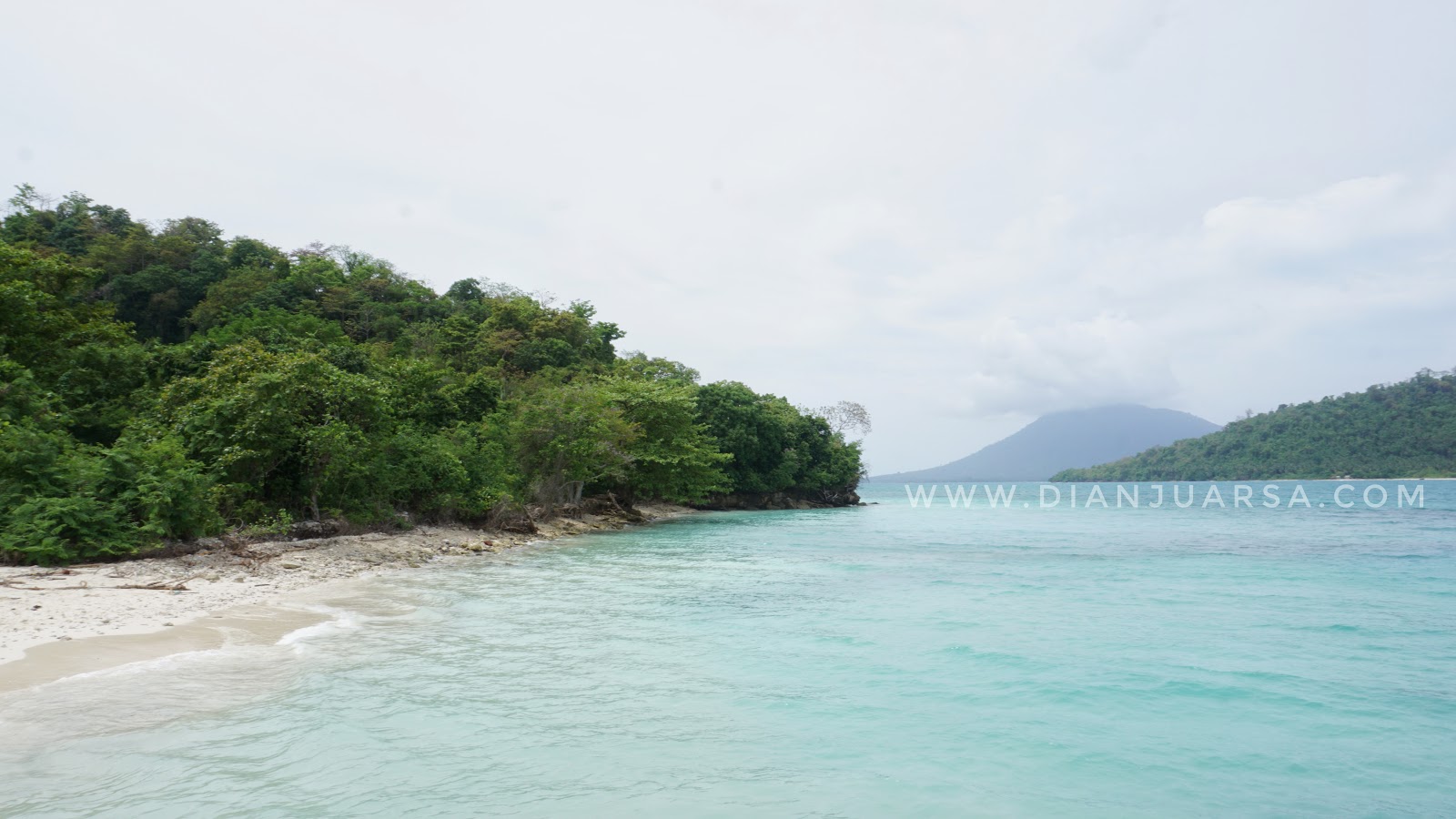 Pasir Putih Pulau Sebuku Kecil di Anak Gunung Krakatau - Untold Story