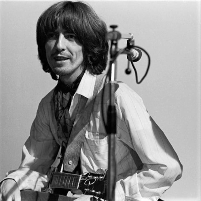 BEATLES MAGAZINE PHOTO : GEORGE HARRISON, GET BACK SESSIONS