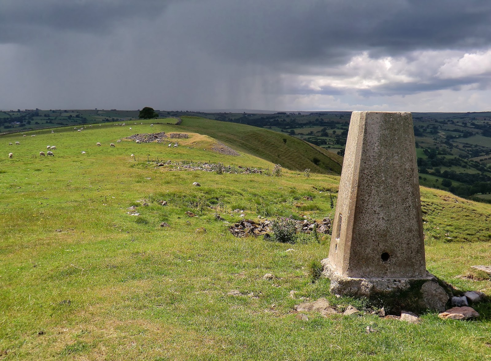 Coastwalker Unplugged: Postscripts from The Peak District (27) - Hulme ...