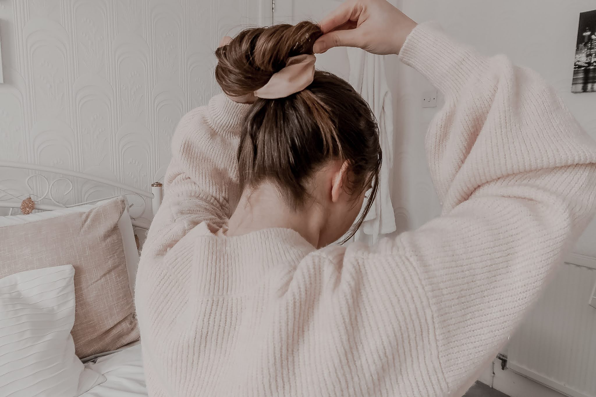 Why You Should Wear Scrunchies - Lucy Mary