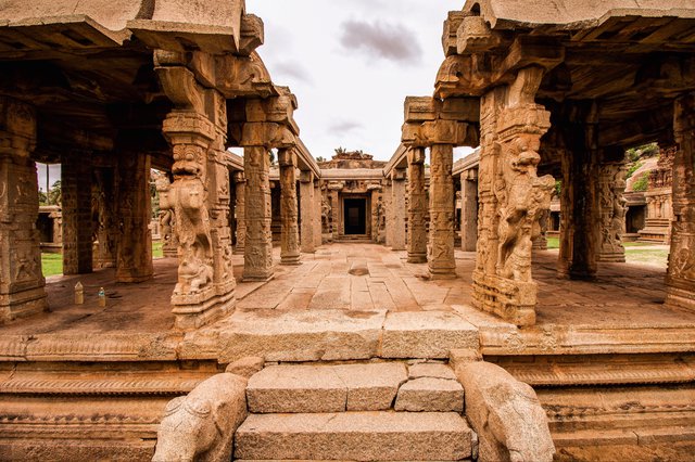 Vijaynagara - The city of victory, in the account of the Portuguese ...