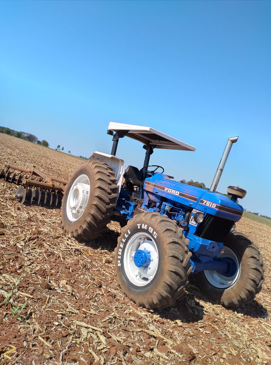 TRATOR FORD 7610 (AGROPECUÁRIA)