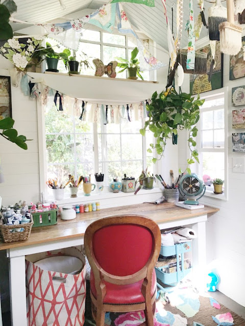 Little Treasures: Tiny Studio Ideas